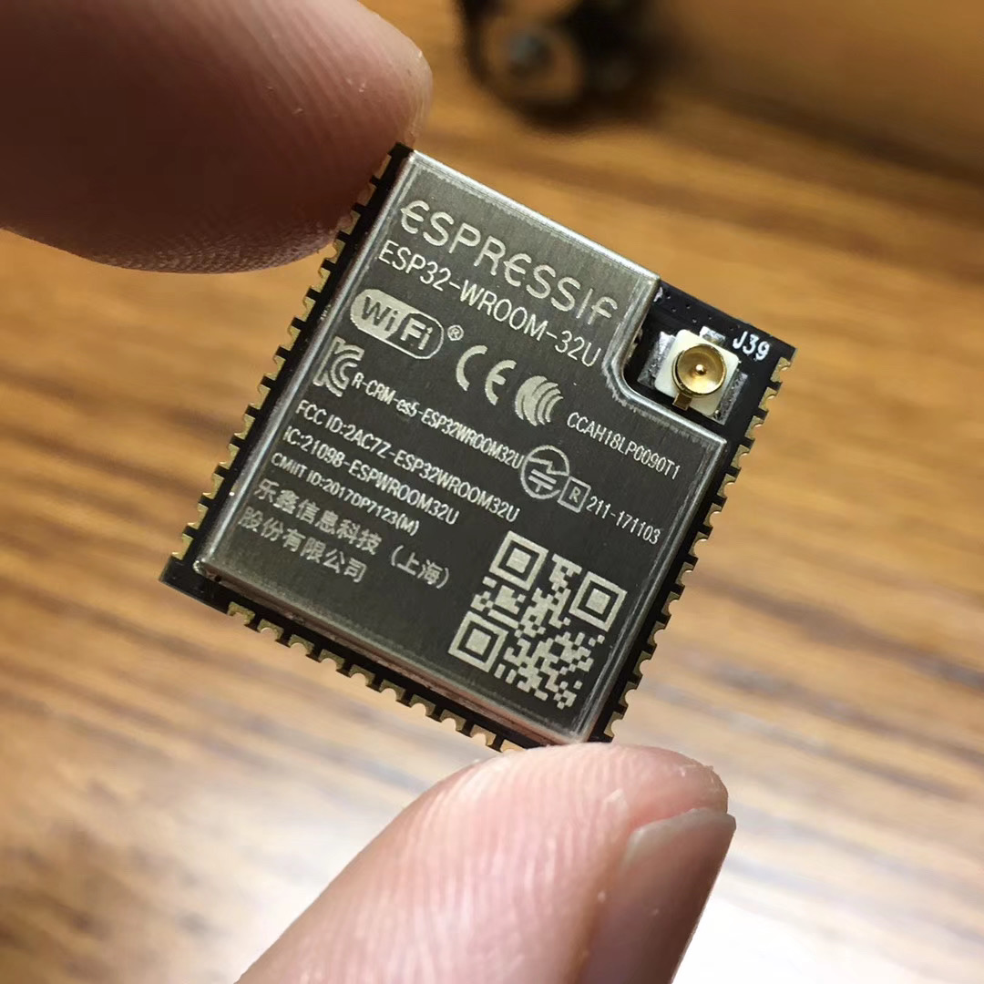 机智屏补焊ESP32模组刷wifi固件 | OldGerman's Blog
